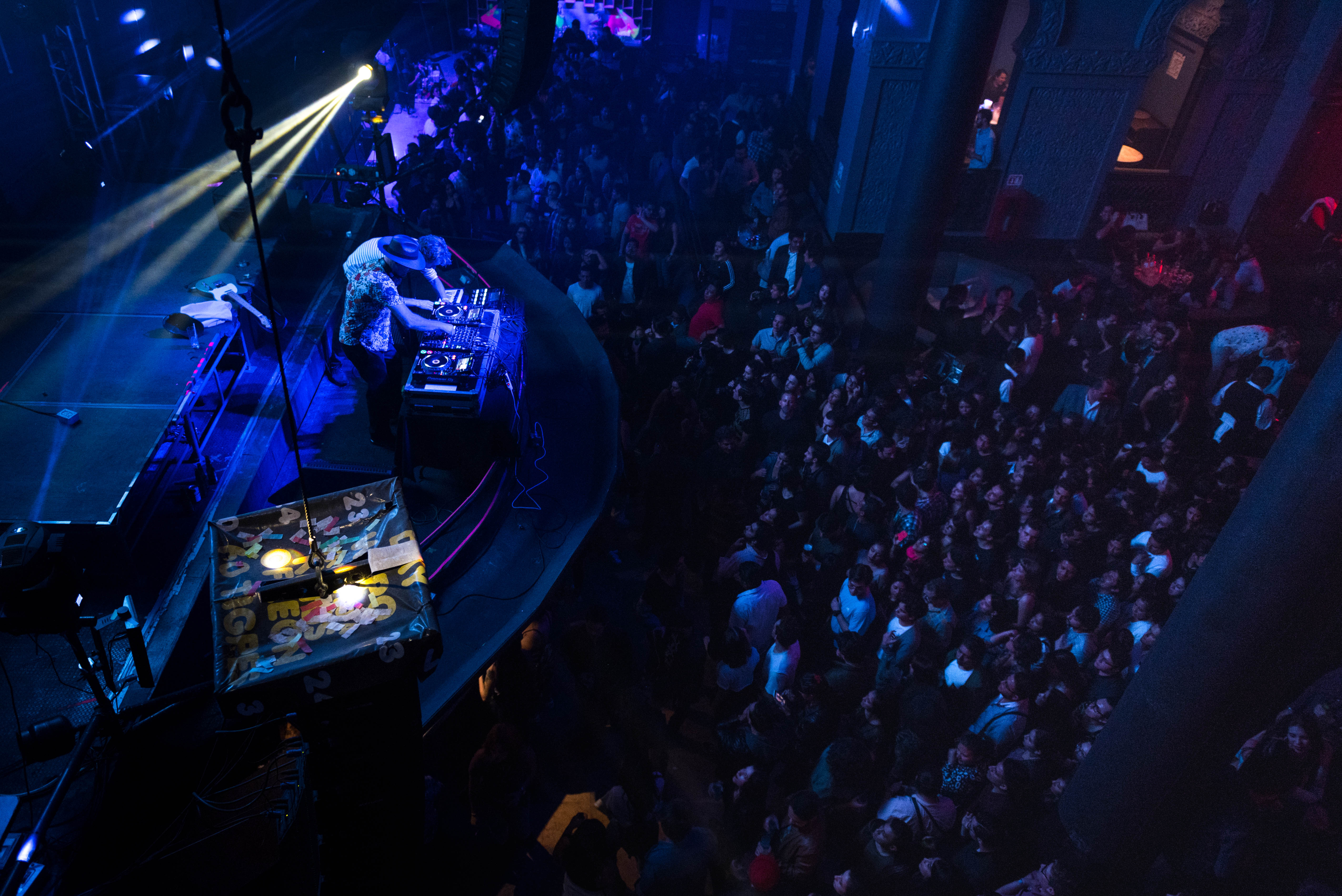 Who Made Who en el Warehouse (Dj Set + Entrevista) - Digger