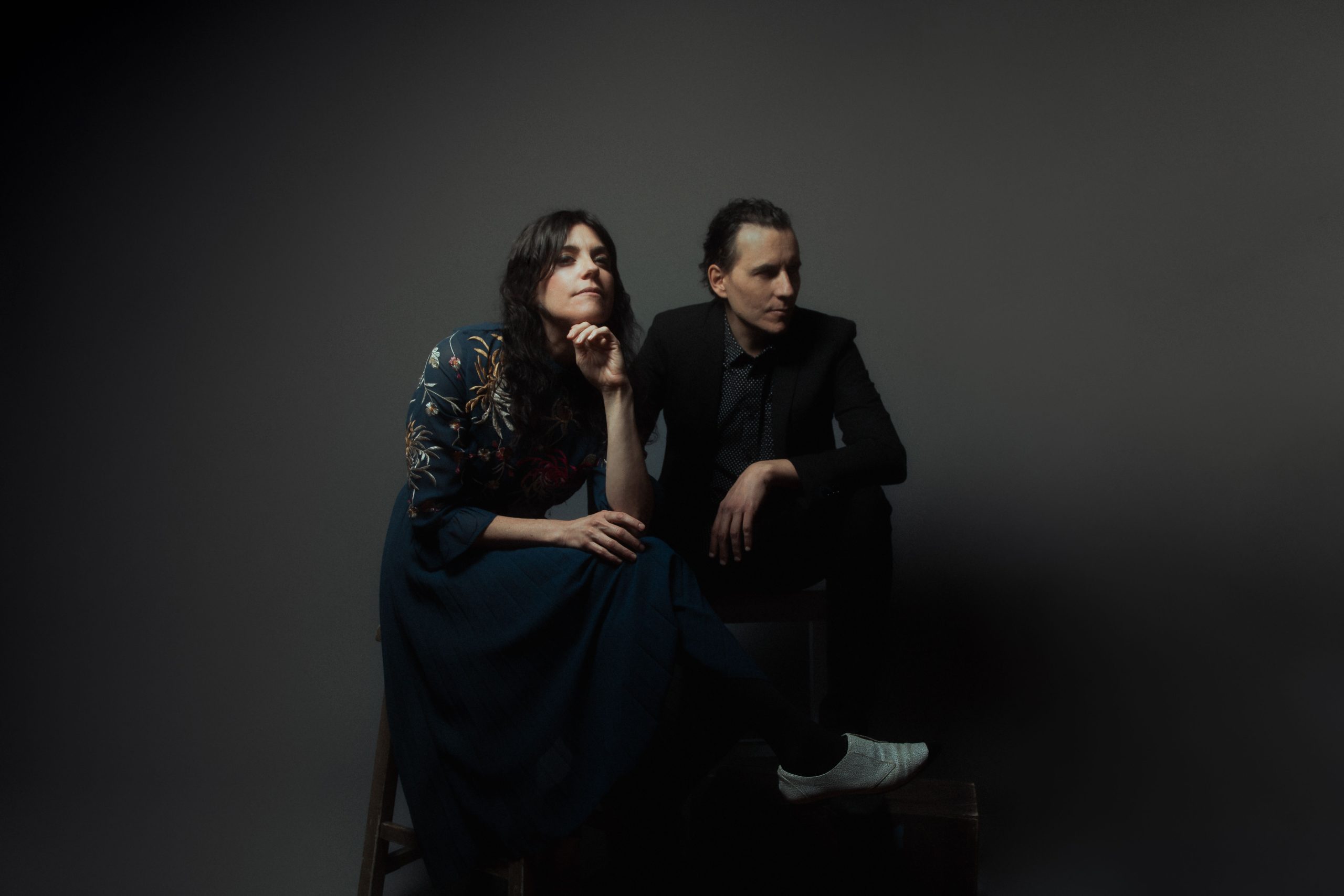 Déjate atrapar por el sonido nostálgico de Gold Lake y su nuevo ...