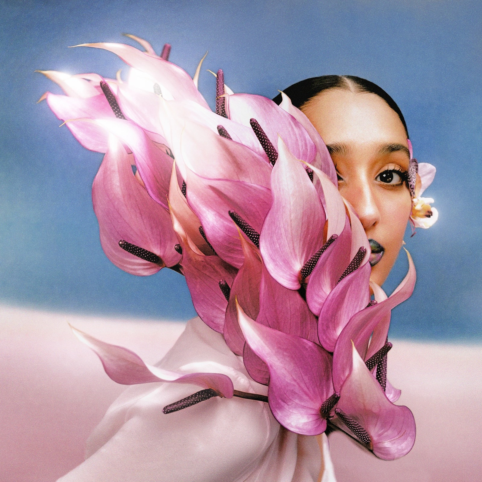 Raveena Anuncia nuevo álbum y lanza “Lucky” - Digger.mx