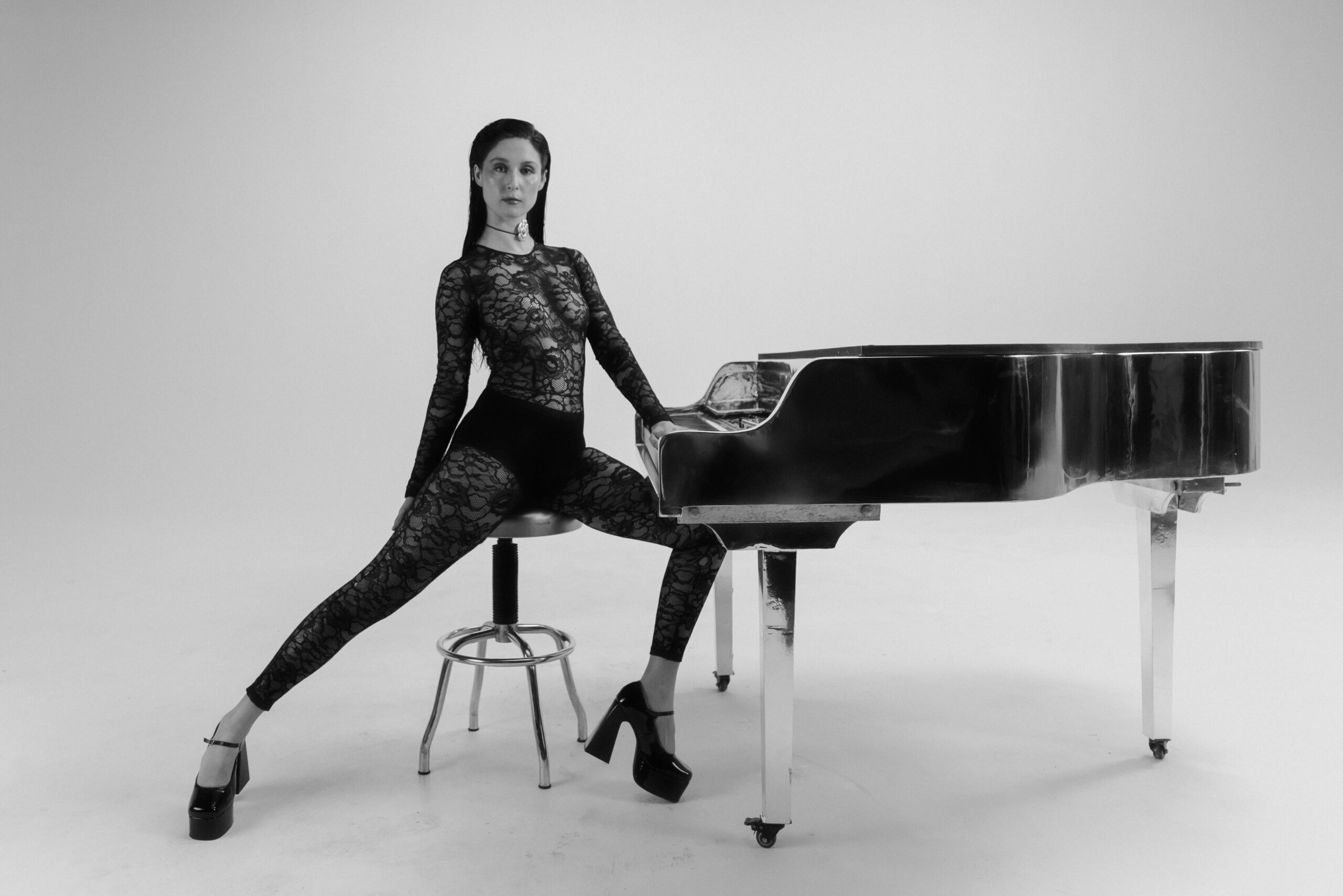 Francisca Valenzuela da vuelta a la página con el emotivo video oficial ...