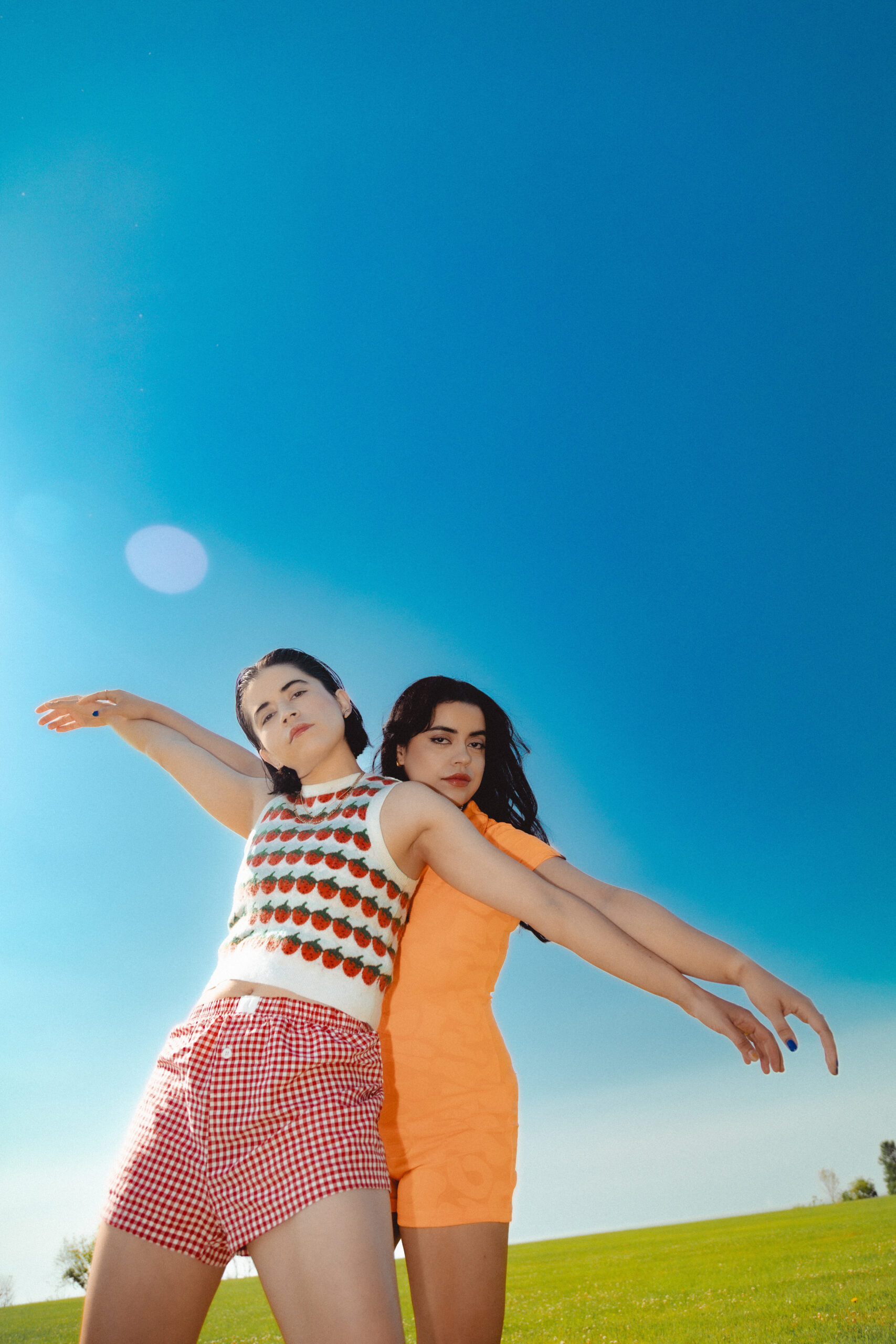 REYNA transforma el dolor en renacimiento emocional con su nuevo ...