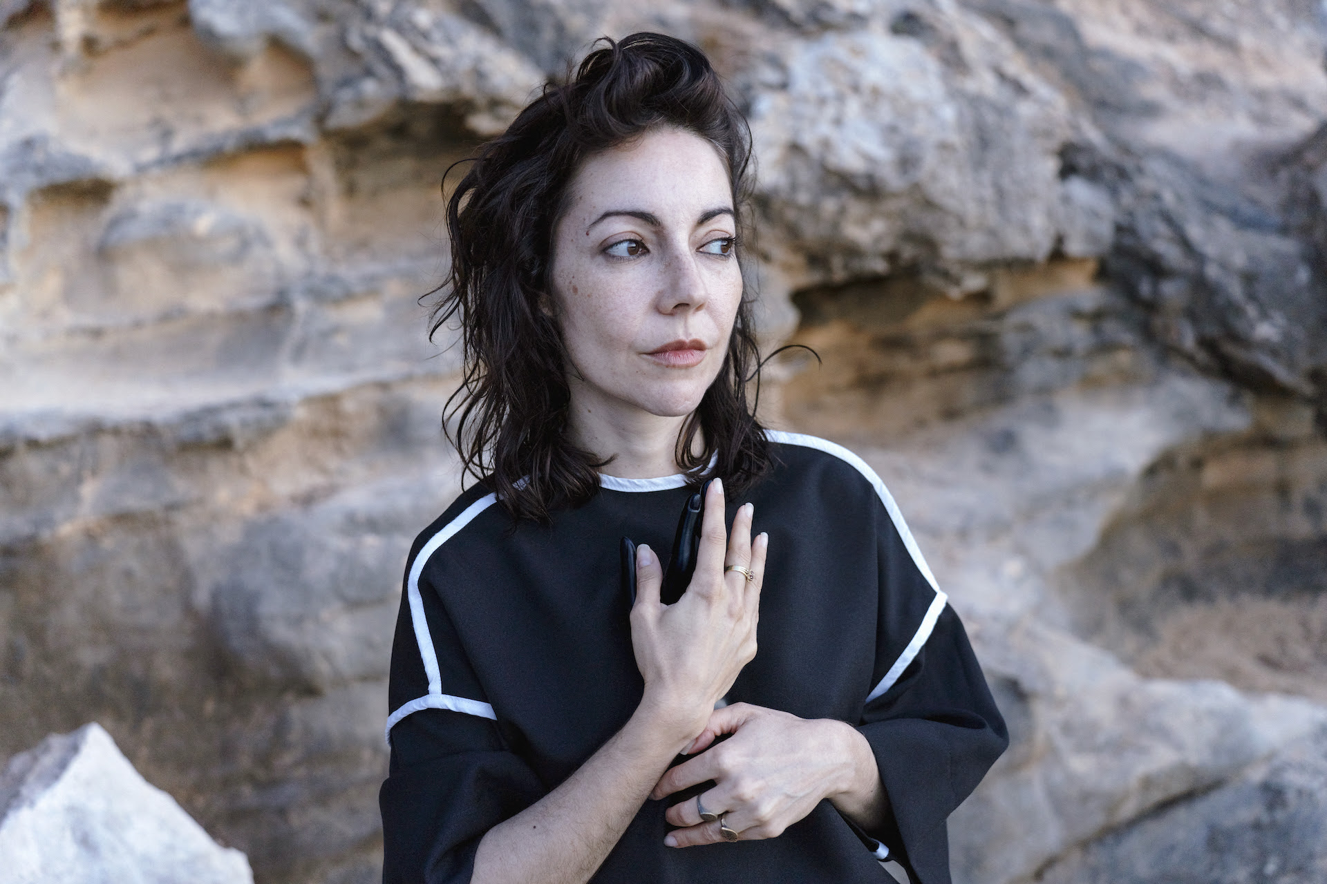 Lucrecia Dalt anuncia ‘A Danger to Ourselves’ y lanza el sencillo ...